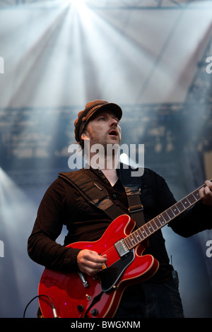 Jez Williams plays lead guitar and sings backing vocals with the band ...