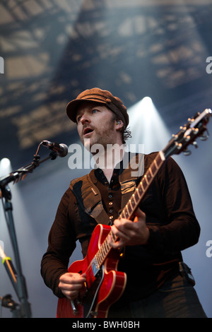 Jez Williams plays lead guitar and sings backing vocals with the band ...