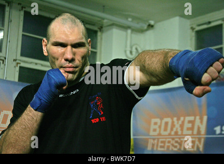 winner world champion boxer spectators boxing match fight battle Stock ...