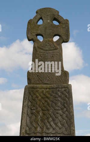 Carew cross. An old stone cross which stands outside Carew castle in ...