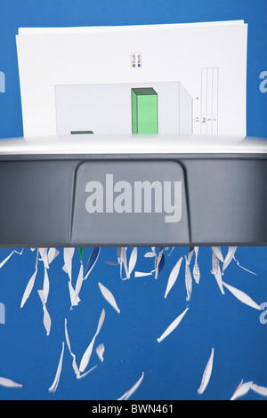 paper being shredded Stock Photo - Alamy