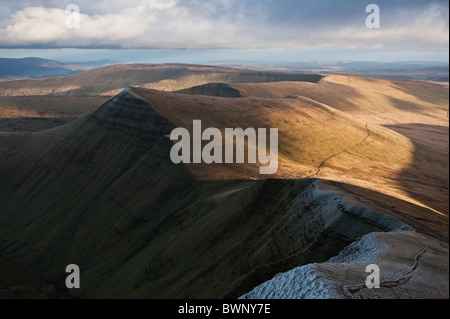 Cribyn and mountain landscape viewed from Pen Y Fan, Brecon Beacons ...