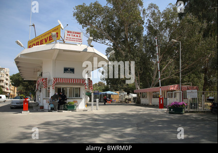 ledra palace hotel border crossing point in nicosia lefkosia republic ...