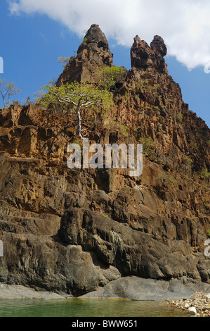 cliffs Socotra Yemen landscape freshwater asia asian "middle east ...