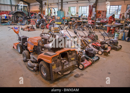 workshop workshops tractor tractors farming machine machines machinery ...