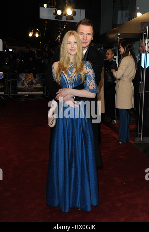 LAURA BRENT & LIAM NEESON THE CHRONICLES OF NARNIA - THE VOYAGE OF THE ...