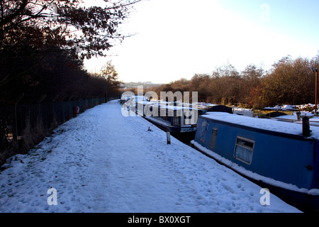 Shepley Bridge Marina in Mirfield West Yorkshire is home to boat ...