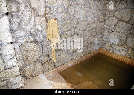 Israel, Dead Sea, Qumran A ritual bath, Mikvah Stock Photo - Alamy
