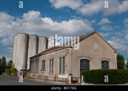 Industrial zone, Bassins a flots, Bordeaux, France Stock Photo - Alamy