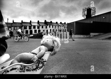 British Army and RUC Roemount barracks with watch tower. Derry 1994 ...
