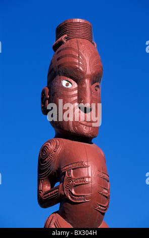 Maori Arts and Crafts Institute Carvings Crafts North Island Maori ...