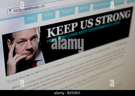 Wikileaks website with Julian Assange Stock Photo - Alamy