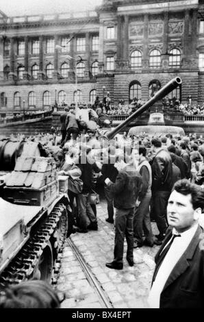 tank, protest, Wenceslas Square Stock Photo - Alamy