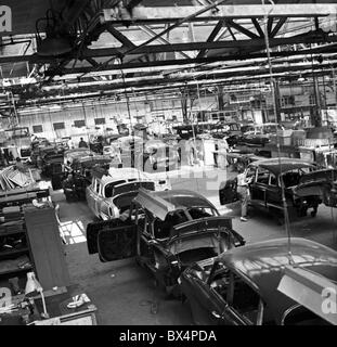 Tatra, assembly line, factory, Tatra 138, heavy industry, truck factory ...