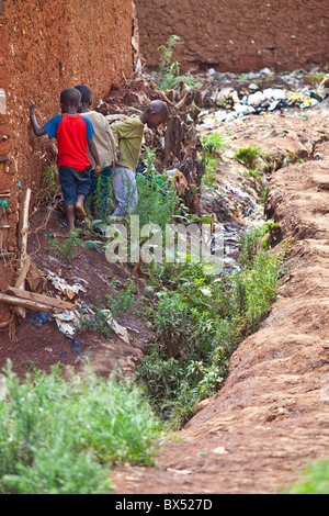 Boys playing, Kibera slum, Nairobi, Kenya Stock Photo - Alamy