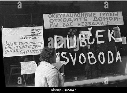 posters, messages, information, news, protest Stock Photo - Alamy