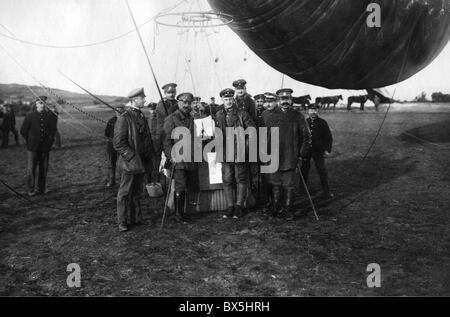 First World War: German Moored Balloons and Barrage Balloons Stock ...