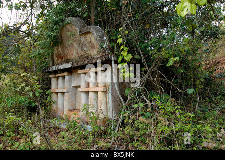 JEWISH CEMETERY IN KOTTAIL KOVILAKAM AT CHENDAMANGALAM KERALA Stock ...
