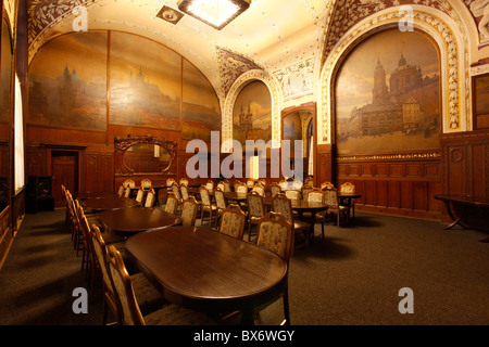 The Government Lounge at Prague main railway station (abbreviated Praha ...