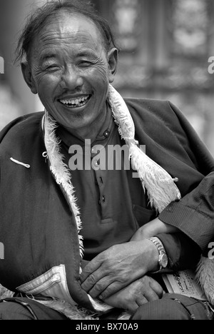 Portrait of Tibetan man, Tibetan plateau, Kham and Amdo Stock Photo - Alamy