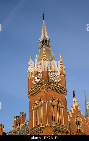 Clock Tower Liverpool University Victorian Museum Stock Photo - Alamy