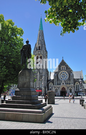 Christ Church Cathedral and John Robert Godley statue, Cathedral Square ...