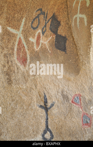 Petroglyph in Joshua Tree located near Barker Dam Stock Photo - Alamy