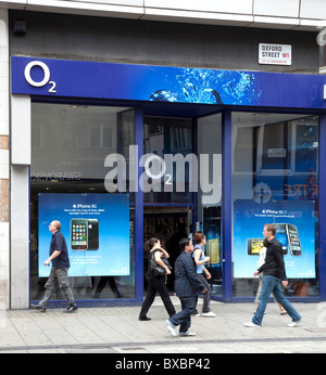 The O2 Store exterior, Oxford Street, London Stock Photo - Alamy
