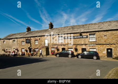 The Hark to Bounty pub, Slaidburn, Lancashire, England UK Stock Photo ...