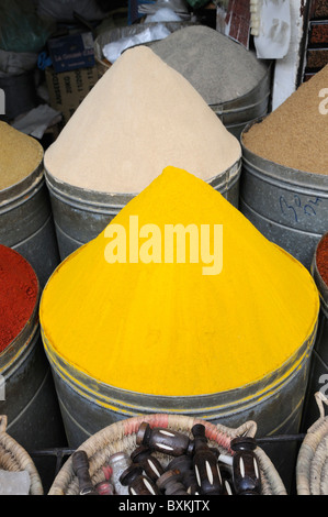Spices for sale in the Souk Market in Marrakech Stock Photo - Alamy