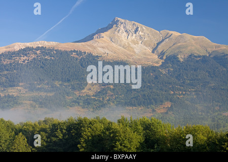 Velouchi Mountain in Karpenisi Greece Stock Photo - Alamy