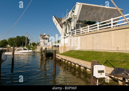 Knapps Narrows Drawbridge, the busiest drawbridge in the United States ...