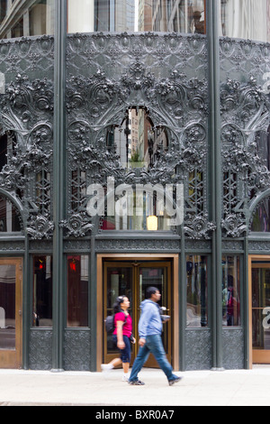 The Carson, Pirie, Scott and Company Building in Chicago, Illinois, USA ...