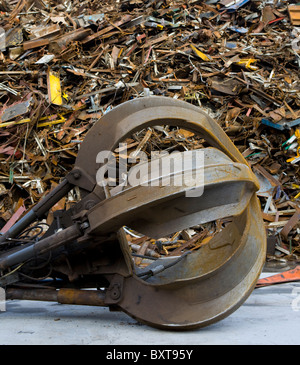Liebherr Grab, Scrap and Salvaged Metal for Recycling Metals and ...