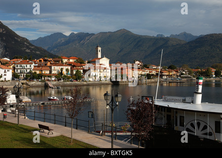 Pier, view over Feriolo, Lago Maggiore, Piedmont, Italy Stock Photo - Alamy