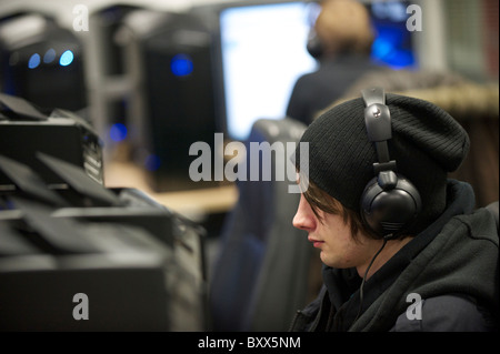 Mark undergrad University Makela Leicester De Tech Technology ...