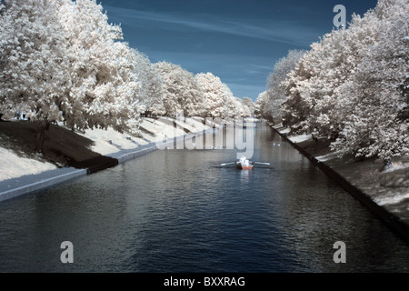 Royal Military Canal Rowing Boat Hire-Boat rental service in Hythe-a ...