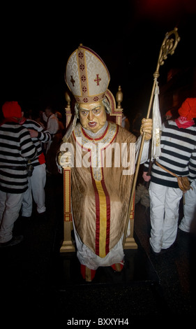 POPE EFFIGY LEWES BONFIRE GUY FAWKES NIGHT PARADE NOVEMBER 5 Stock ...