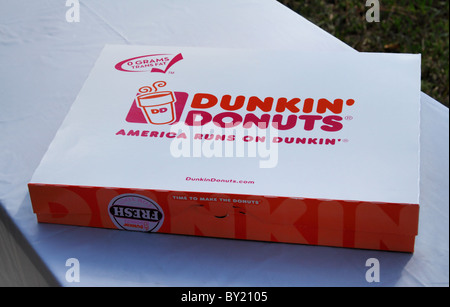 A box of Dunkin' Donuts Stock Photo - Alamy