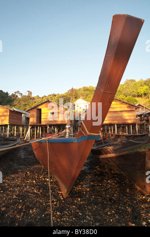 Moken fishing boat in south Thailand Stock Photo - Alamy