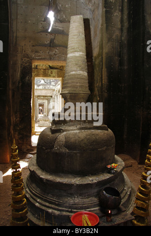 The stupa in the sanctuary at Preah Khan Temple, Angkor Archaeological ...