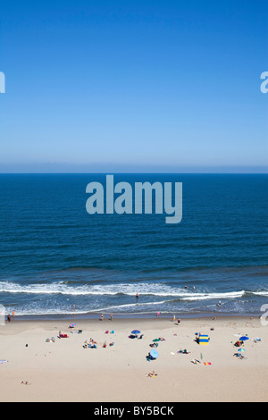 People sunbathing at Virginia Beach, USA Stock Photo - Alamy