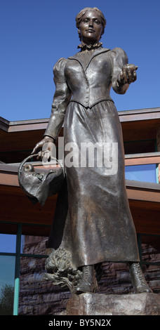 Bronze Statue in Sedona Arizona Stock Photo - Alamy