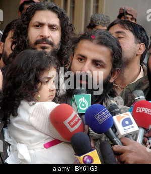 Jamhori Watan Party (JWP) leader, Shah Zain Bugti visits at Muttehda ...