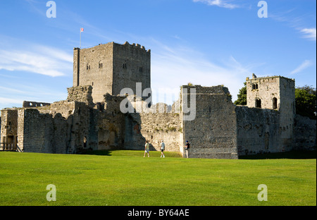 Keep tower, 12th century, at Portchester Castle, Fareham, Hampshire ...