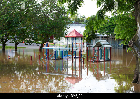 Brisbane floods 2011 at Yeronga Stock Photo - Alamy