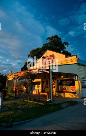 Cowwarr General store australia Stock Photo - Alamy