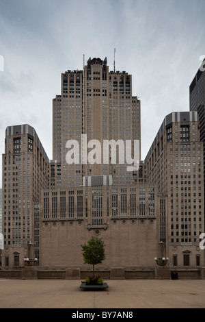 Exterior Facade of the Chicago Civic Opera House Stock Photo - Alamy