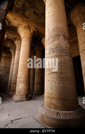 A hypostyle hall, at the temple at Edfu, on the Nile in Egypt Stock ...