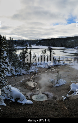 Nymph Lake Yellowstone National Park Wyoming USA Stock Photo - Alamy